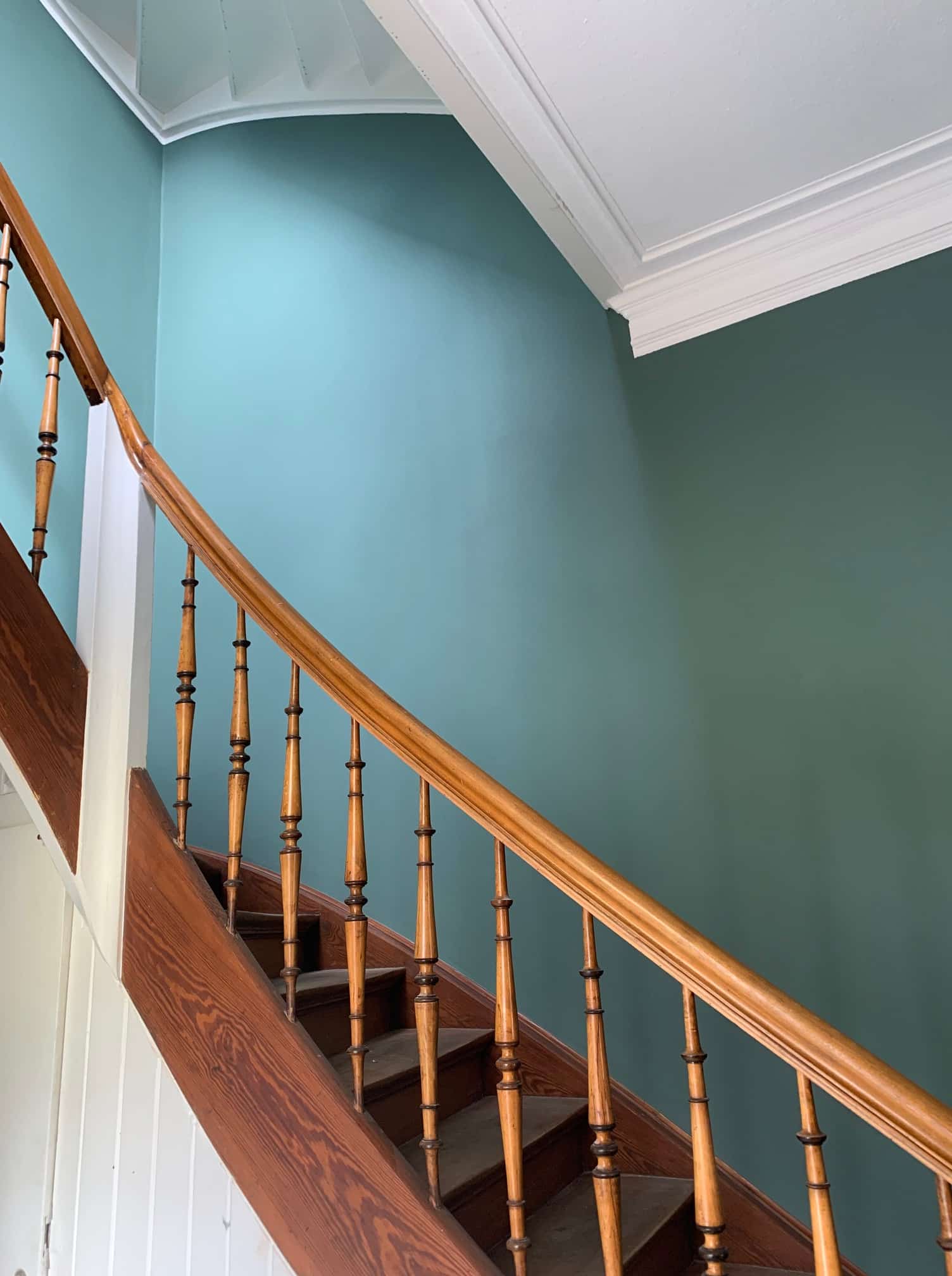 Stilvolle Treppenhaus Streichen Welche Farbe Bilder